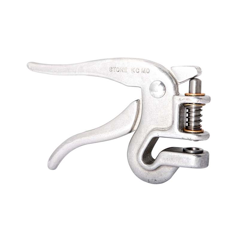 Ear Punch – inovago